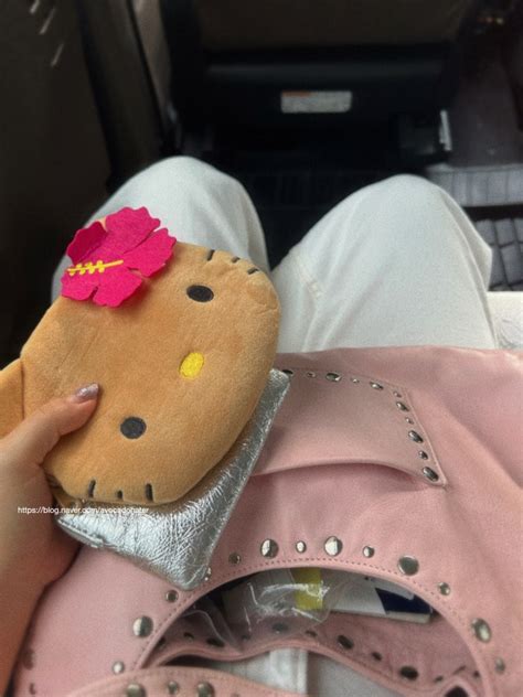 7월 일본 후쿠오카 키티 에디션 태닝 키티 파우치 유니클로 Ut Me 키티 커스텀 티셔츠 제작 픽업 사이즈 가격
