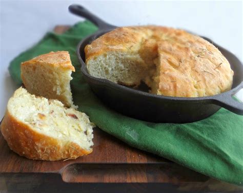 The Cooking Actress No Knead Skillet Bread