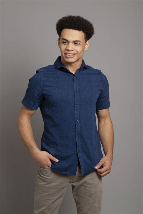 Justin J New View Modeling