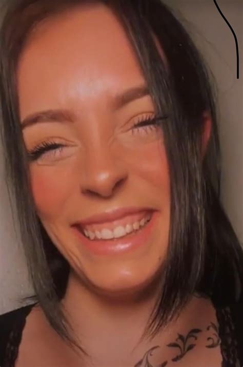 Lizard Trying To Be Sexy Rskincaroline