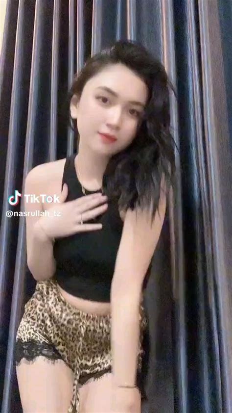 Pin Oleh Ɓ〇ṧṧ Di Pin Buatan Anda Model Wanita Bola Basket Wanita
