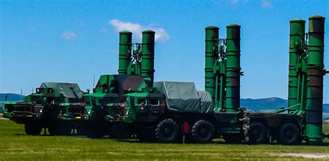 Misil Antibuque Neptune R 360 Alcanza Un Lanzador S 300 Ruso
