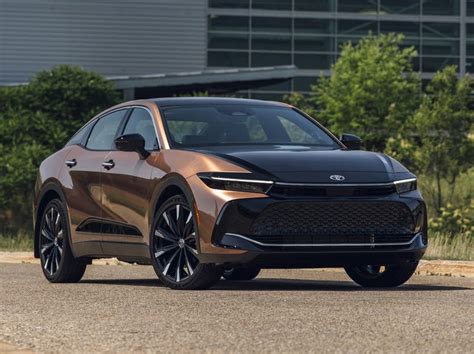 2023 Toyota Crown Review Pricing And Specs