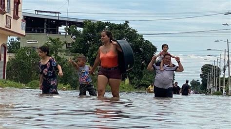 Casos De Leptospirosis Incrementan En El Ecuador Por Las Lluvias