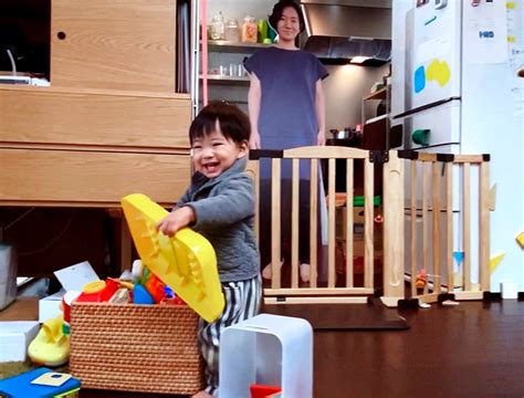 Madre Imprime R Plicas Suyas Para Que Su Hijo No La Extra E