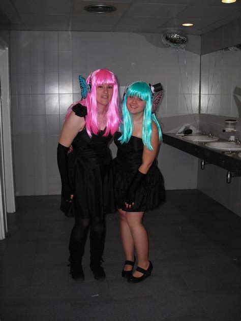 Miku Y Luka Cosplay Magnet By WildChallenger On DeviantArt