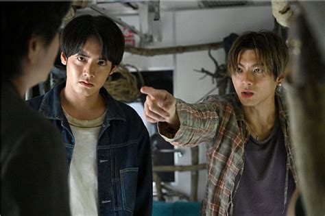 『ペンディングトレイン』第6話 “直哉”山田裕貴、抱き締めると思いきや の胸きゅんシーンに反響 All About ニュース