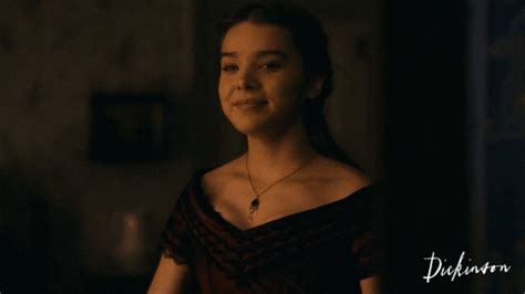 Hawkeye Star Hailee Steinfeld On The Similarities Between Kate Bishop