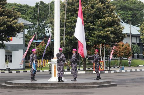PRAJURIT TURANGGA CAKTI BATALYON BEKPAL 1 MARINIR IKUTI UPACARA 17 AN