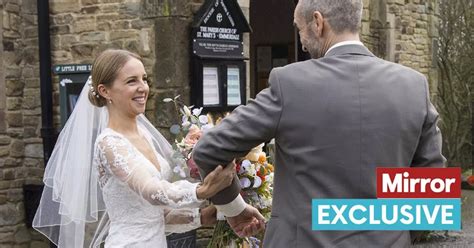 Itv Emmerdale Belle Dingle To Tie The Knot But It Couldnt Be More Different From Stars Own