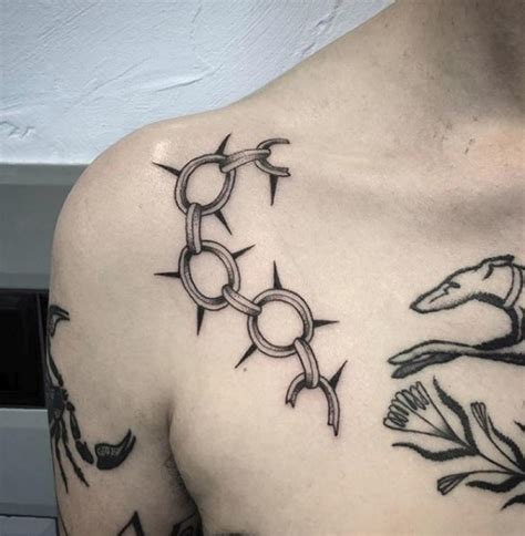 Тату цепь 64 фото значение эскизы татуировки с цепью на руке шее ноге груди запястье