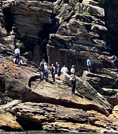 Sydney Beach Drowning At Gordons Bay Teenage Girls Dragged Woman 47