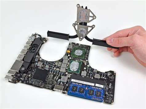 MacBook Pro Early Teardown Raises Quality Control Questions