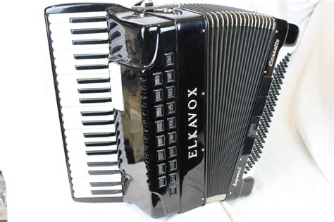 3722 Black Elkavox 77 Imperial Cassotto Tone Chamber Piano Accordion