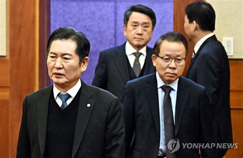 4차 변론기일 출석하는 국회 측 변호인단
