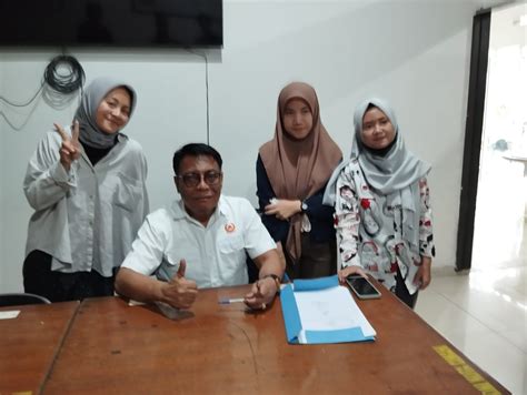 3 Orang Mahasiswa Usai Pkl Di Koni Kota Cimahi Koni Cimahi Apresiasi