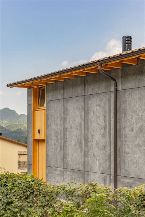 Two Houses At Vidrà Sau Taller Darquitectura Archdaily