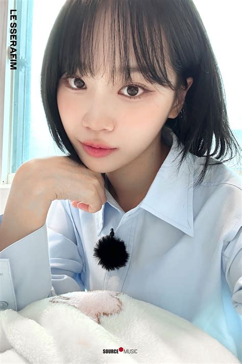 Le Sserafim Community Post 우리 핌둥이 피어나 분들 오늘 하루도 고생 많으셨어요~ 다들 핌나잇채채 ️