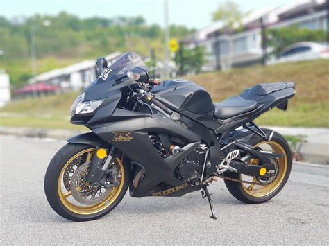 Suzuki Gsx R 750 K9 Gsxr Motorbikes On Carousell