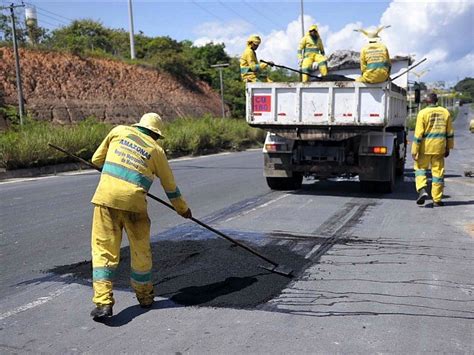G1 Operação Tapa Buraco Recupera 28 Vias Do Distrito Industrial Em