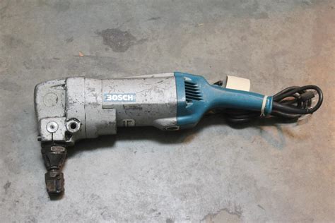 Bosch 0601 525 034 10 Gauge Nibbler Metal Shear Tool Property Room