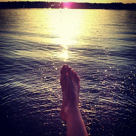 Anna Popovas Feet