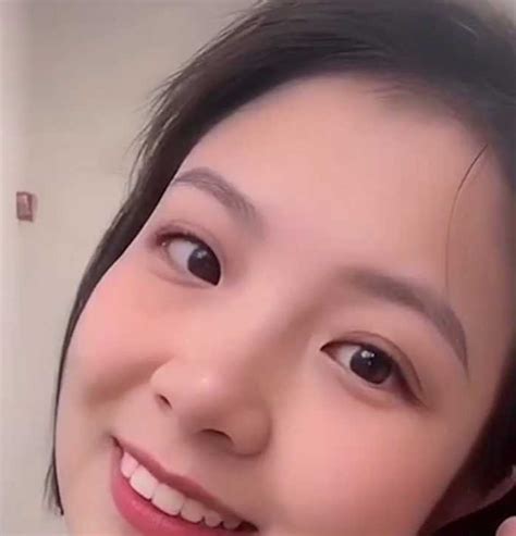 湖南师范大学 大一极品学妹李思雨 清纯女神私下却穿着 91吃瓜网