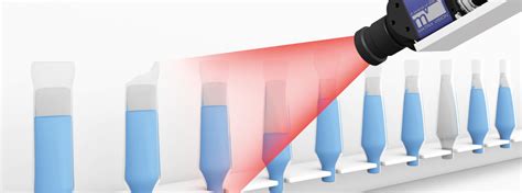 Inspecting Injection Vials Balluff