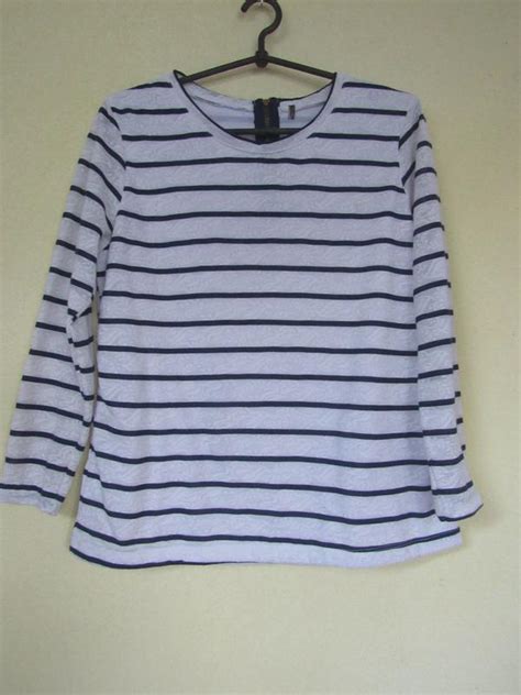 Тоненька кофтина в смужку — ціна 109 грн у каталозі Реглани Купити жіночі речі за доступною