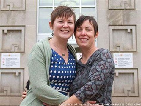 Same Sex Couples Can Now Marry In Kansas