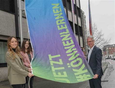 Neuss IHKs Starten Kampagne Zur Gewinnung Neuer Azubis