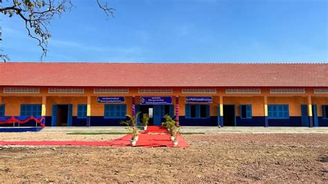 វិទ្យាល័យបុរីអូរស្វាយសែនជ័យរួមចំណែកទប់ស្កាត់ការបោះបង់ការសិក្សារបស់សិស្សវិទ្យាល័យ សុីសុីថាមស៍