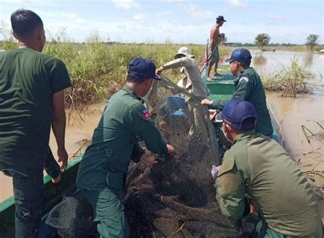 ជំនាញខណ្ឌរដ្ឋបាលជលផលខេត្តកំពង់ចាមចុះបង្រ្កាបបទល្មើសនេសាទមួយចំនួនធំនៅស្រុកកងមាស នគរដ្រេហ្គន