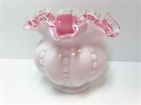 Gorgeous Pink Fenton Vase White Pink Ruffled Vase Fenton Silvercrest
