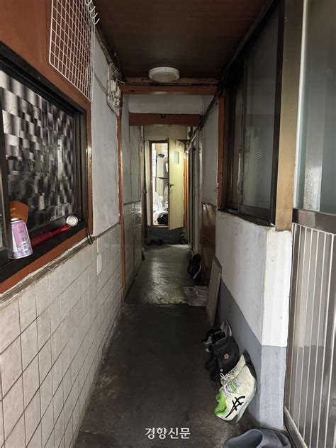 ‘대프리카 쪽방에 설치된 에어컨···현실은 더워도 에어컨 못 튼다”