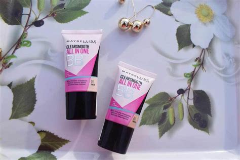9 Bases De Maquillaje Que Dejan Un Acabado De Piel Desnuda