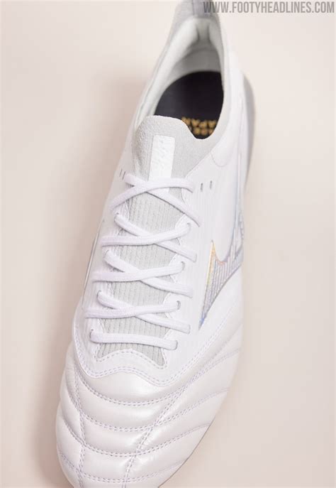 Shining Mizuno Morelia Neo Iii Beta Boots Released Footy Headlines