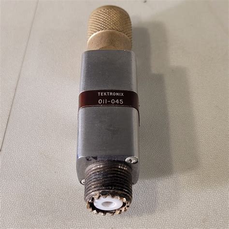 Tektronix 011 045 50 Ohm Feed Thru Termination Adapter 1 5w Lab Liquidators Store