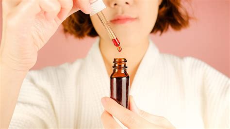 Rekomendasi Serum Vitamin C Terbaik Cocok Untuk Remaja Berkeluarga