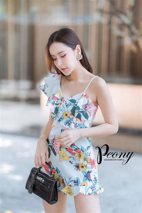 🌸js ลายดอกไม้แต่งระบาย แฟชั่นงานป้าย By Chicks Shop