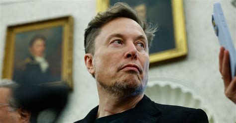 Elon Musk Backs Down In Grok Sex Images War As Starmer Threatens To Ban