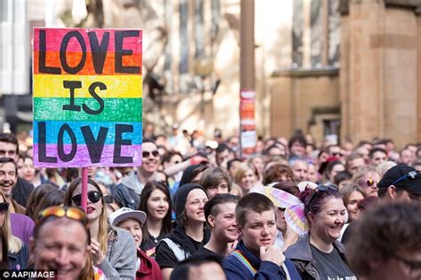 Malcolm Turnbull Pressured To Allow Free Vote On Same Sex Marriage