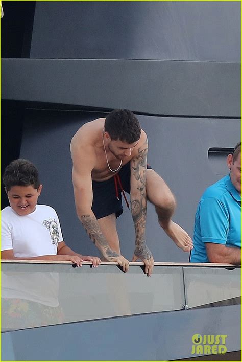 Full Sized Photo Of Liam Payne Dances Works Out While Shirtless On A