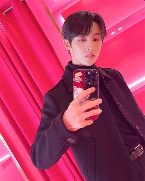 221118 Winwin Instagram Update Rnct