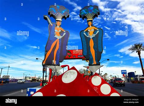 Las Vegas Nevada Las Vegas Boulevard Gateway Showgirls Sign In
