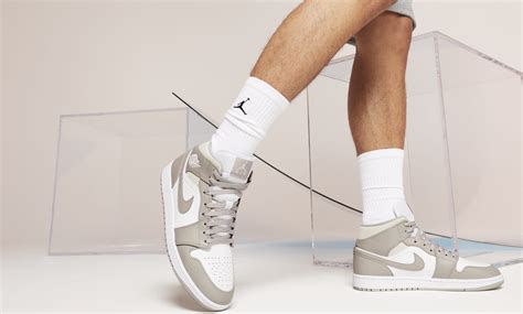 Air Jordan 1 Mid Shoes Nike Hr