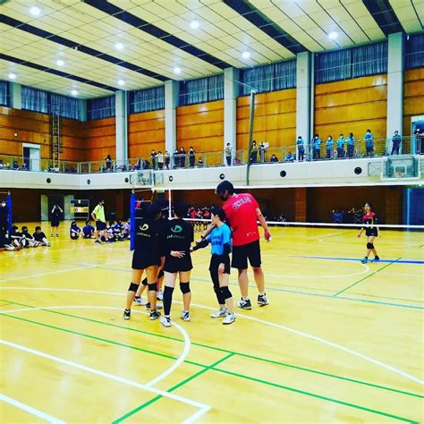 聖和学園短期大学バレーボール部 7月24日日本学でサントリーサンバーズ バレーボール教室が開催されました🏐