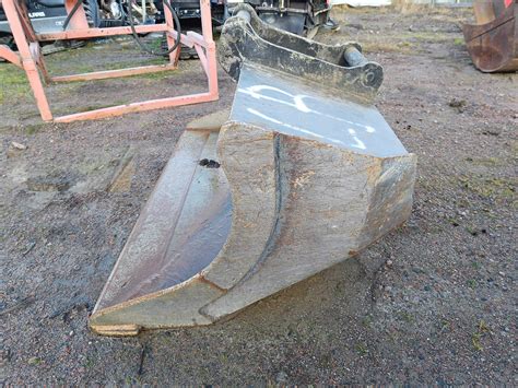 Grader Bucket Engcon S60 Mount Ps Auction We Value The Future Largest In Net Auctions