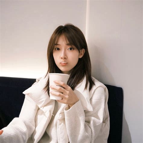 何曼希 Manxi Manxiho • Instagram Photos And Videos