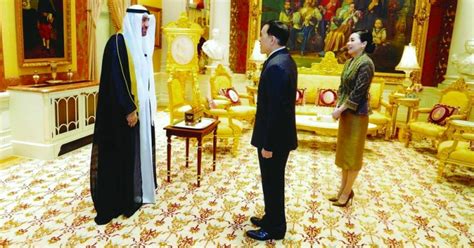 سفير الكويت في بانكوك يلتقي ملك تايلند الراي